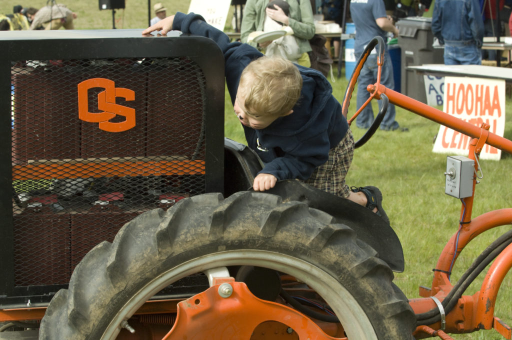 Are eco-friendly electric tractors the machines of farming future ...