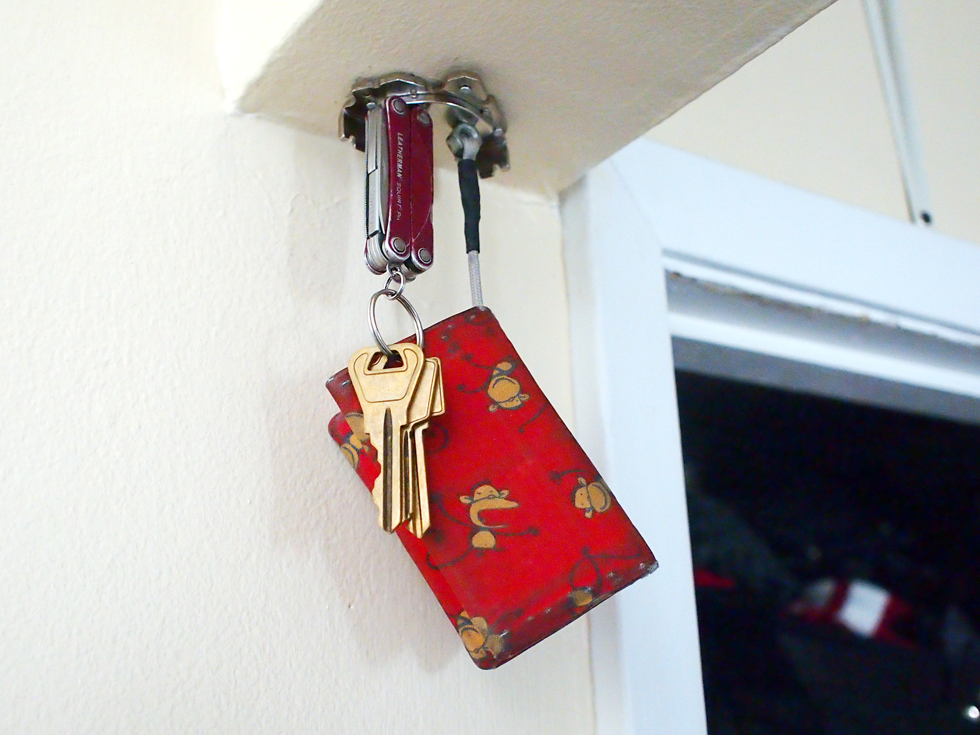 How to make upcycled magnetic ceiling storage | Hello Homestead