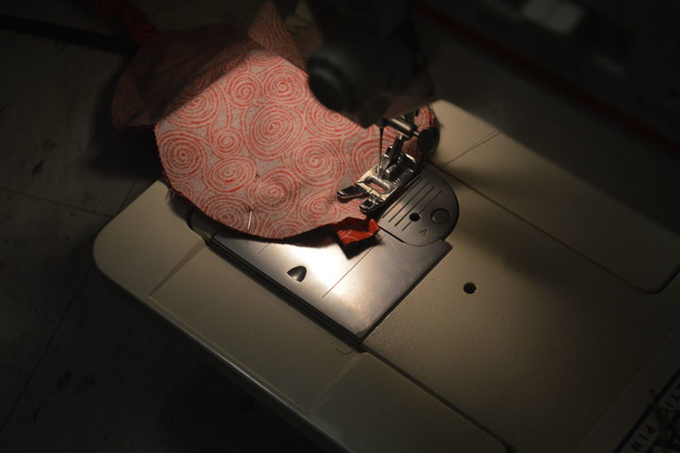 How to make DIY weighted eye masks | Hello Homestead